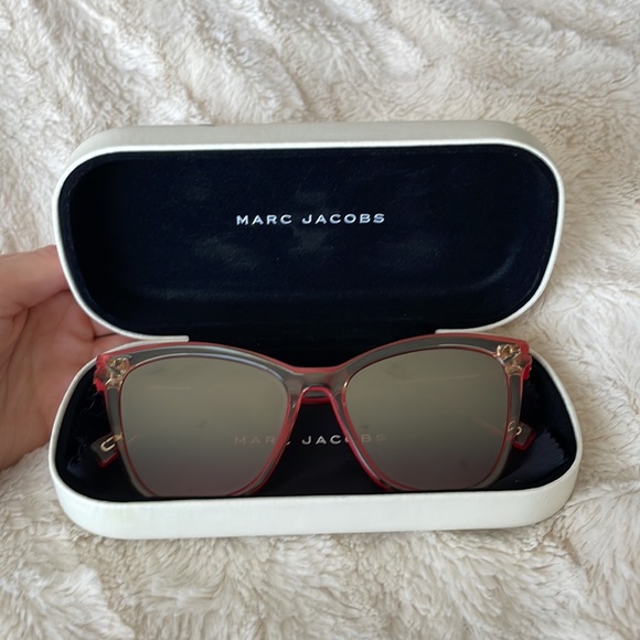 Marc Jacobs | Accessories | Marc Jacob Sunglasses With Case And Lens ...